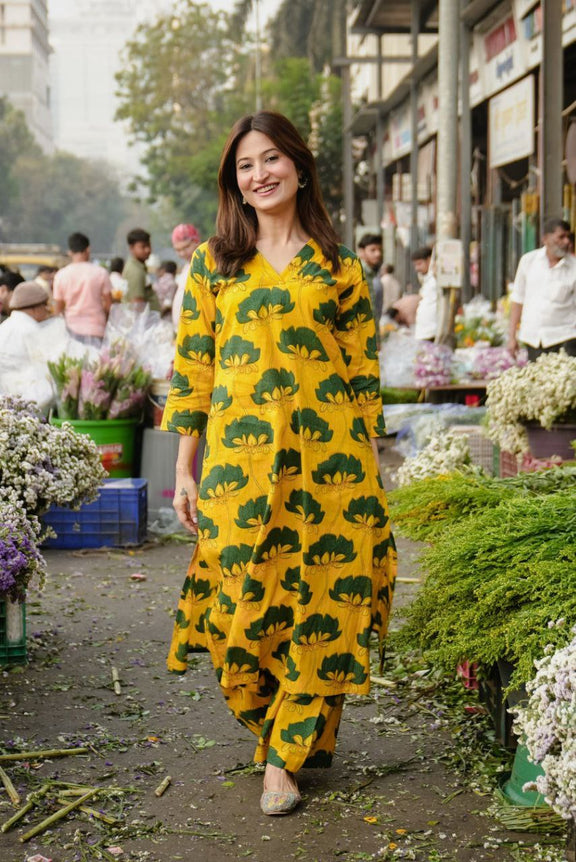 Sunshine Yellow Lotus Print Cotton Kurta Set 🌿 – Modestouzeattires